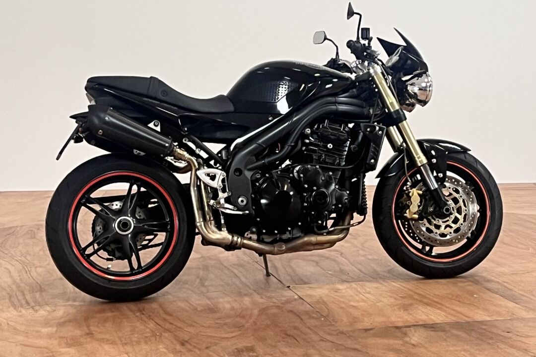 Triumph Street Triple fighter Speed 1050 | VERKOCHT | | Vakgarage