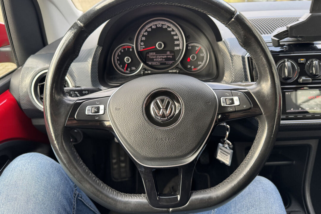 Volkswagen up! 1.0 BMT move up! | Vakgarage