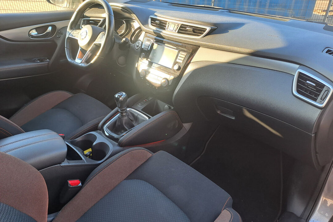 Nissan QASHQAI 1.3 DIG-T N-Motion | Vakgarage