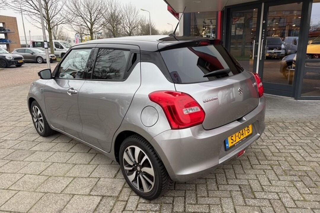 Suzuki Swift 1.2 Stijl | Navi | Cruise | Camera | 72.308 km | Vakgarage